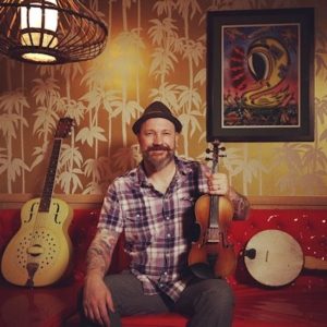 DAVID BRAGGER AND THE UCLA OLD-TIME STRING BAND ENSEMBLE - FolkWorks