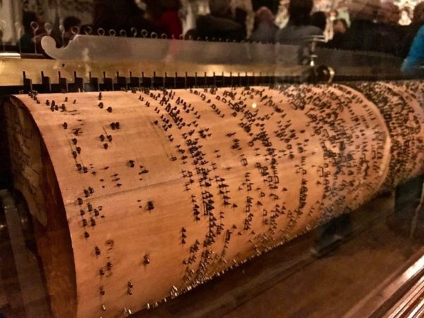 Mechanical Music Machines from the early 1900s - FolkWorks